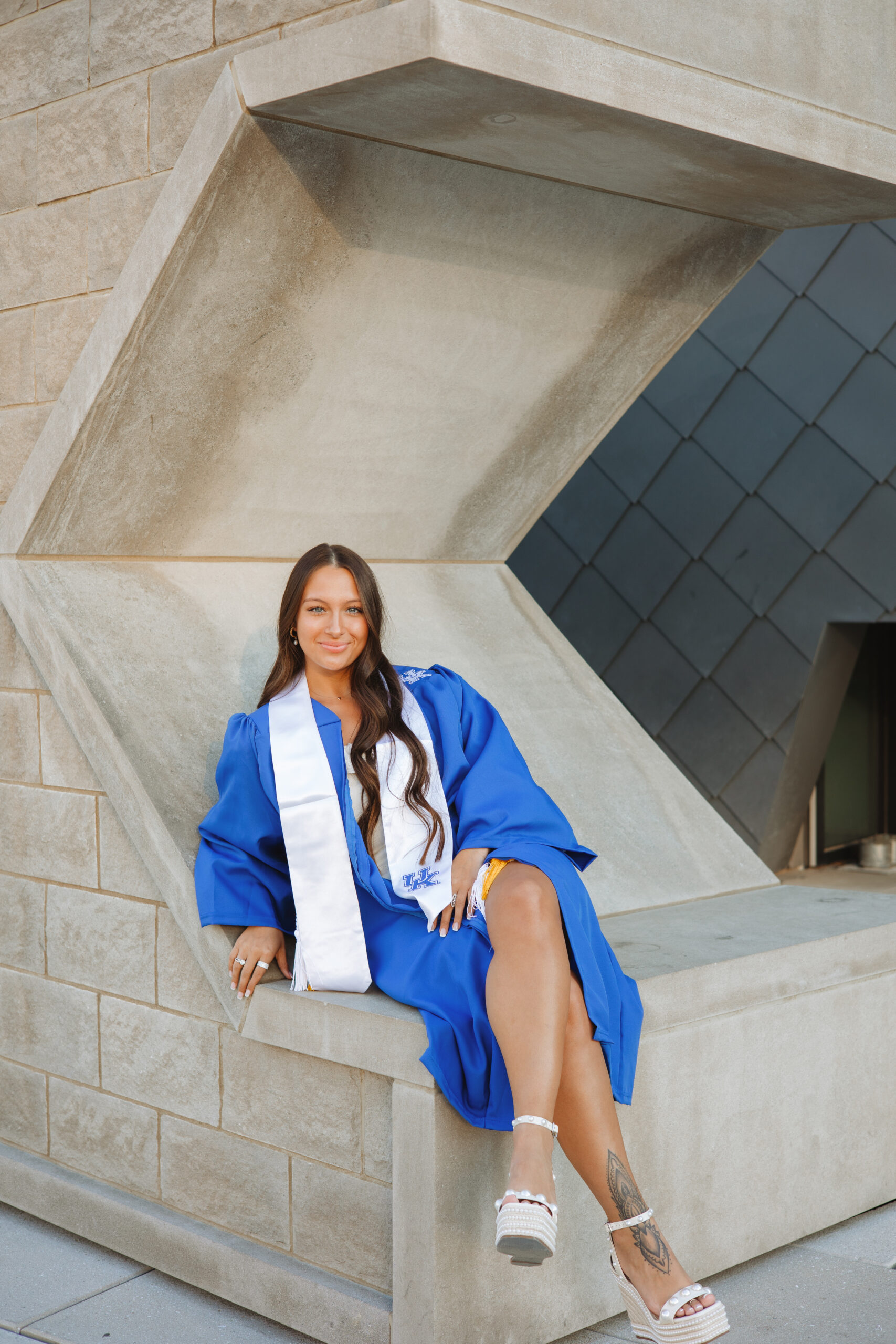 University of Kentucky – Niyah’s Grad Photos | katiemichaphotography.com