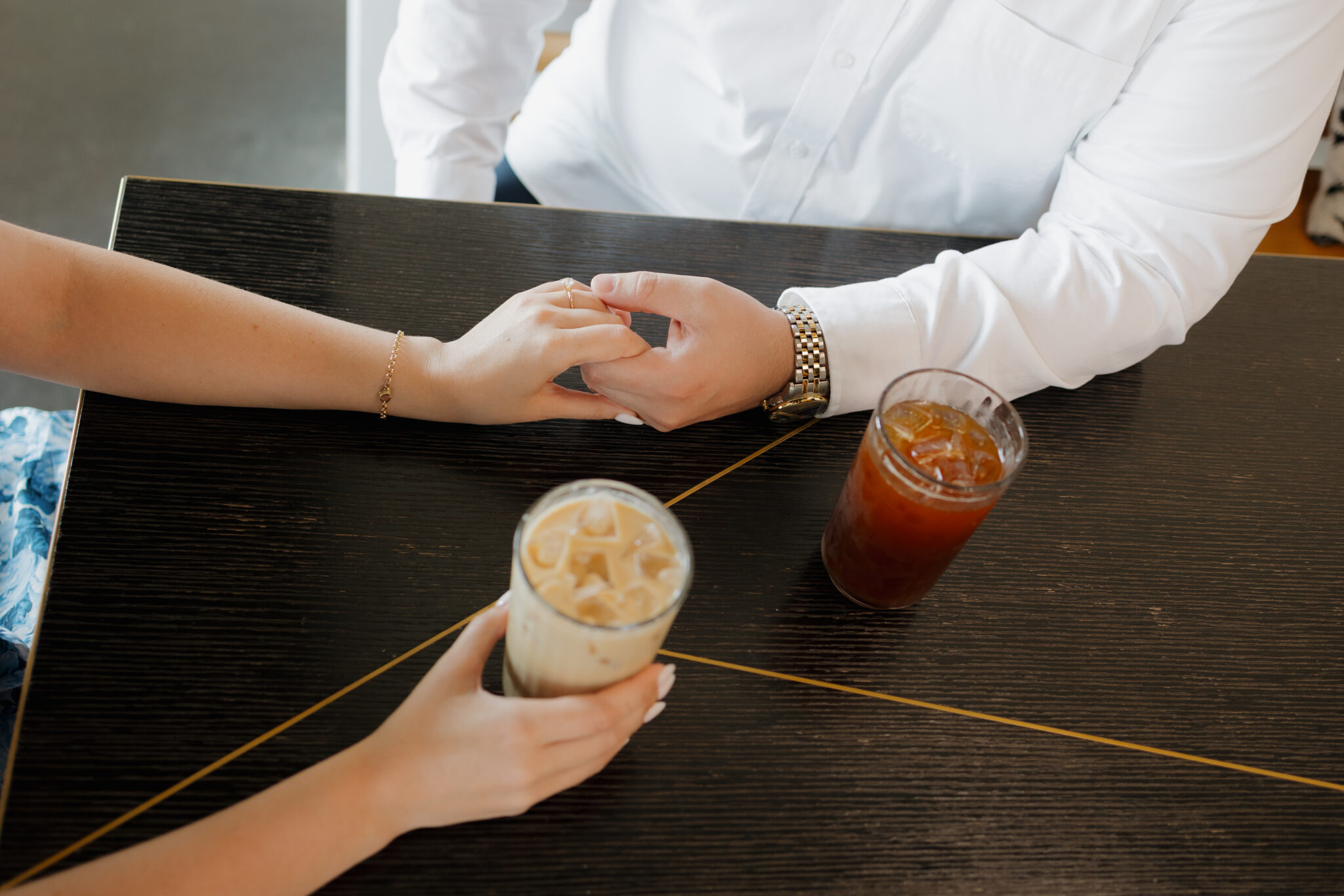 Coffee Shop Date – Engagement Photos | katiemichaphotography.com